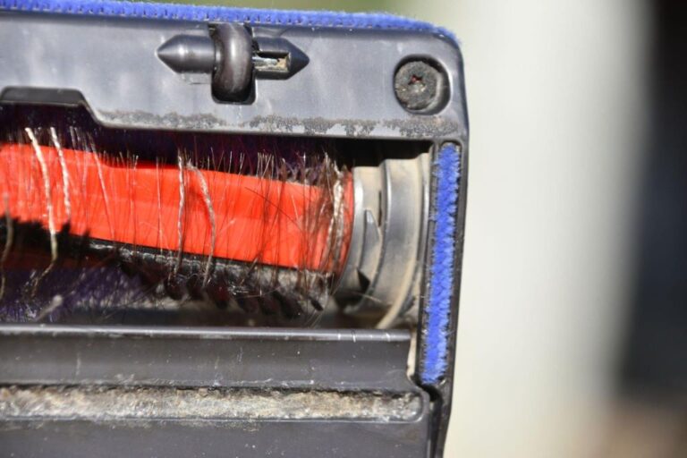 Filter Light Dyson V10 Common Issues: How To Fix It - LightCheckUp