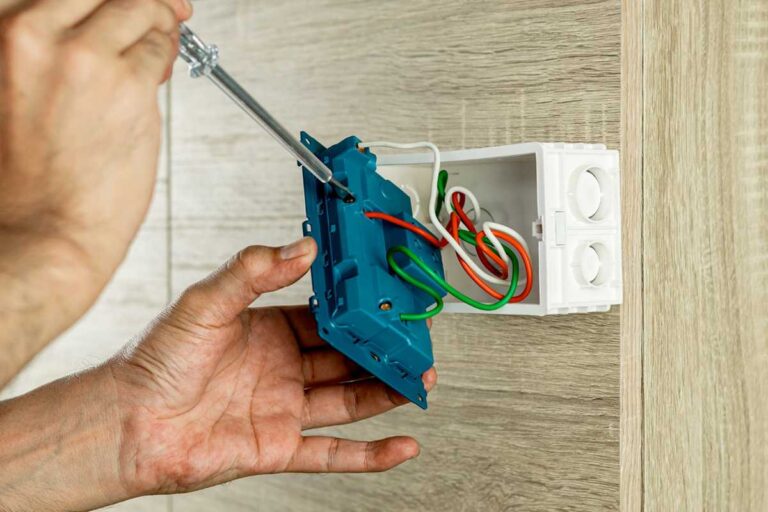 How To Replace A Mobile Home Light Switch? DIY Mobile Home In 8 Steps