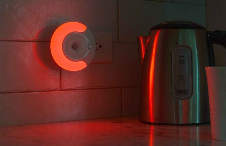 Motion Sensor Red Light Blinks 3 Times: How To Fix A Wireless Sensor Light?